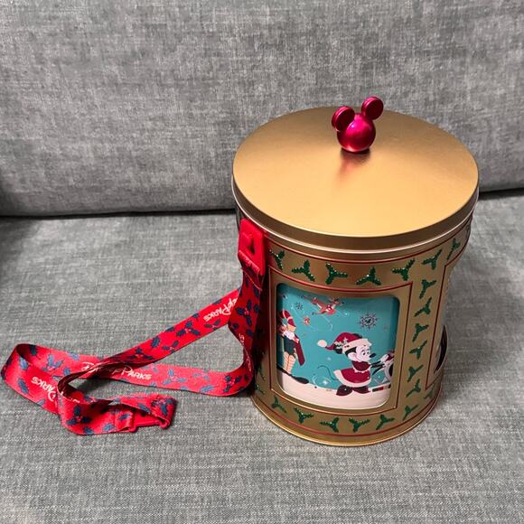 Disney | Holiday | New Disney World 223 Musical Holiday Carousel ...